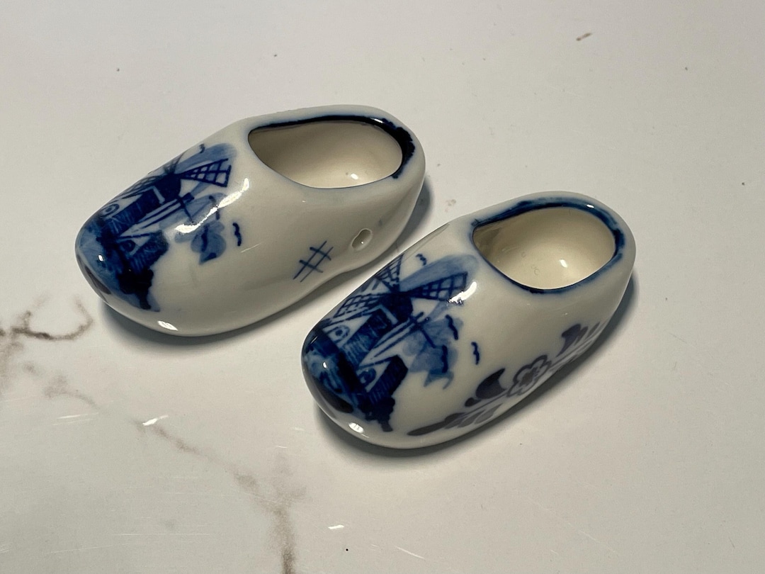Mini Ceramic Traditional Delft Clogs Blue and White Porcelain Windmill ...