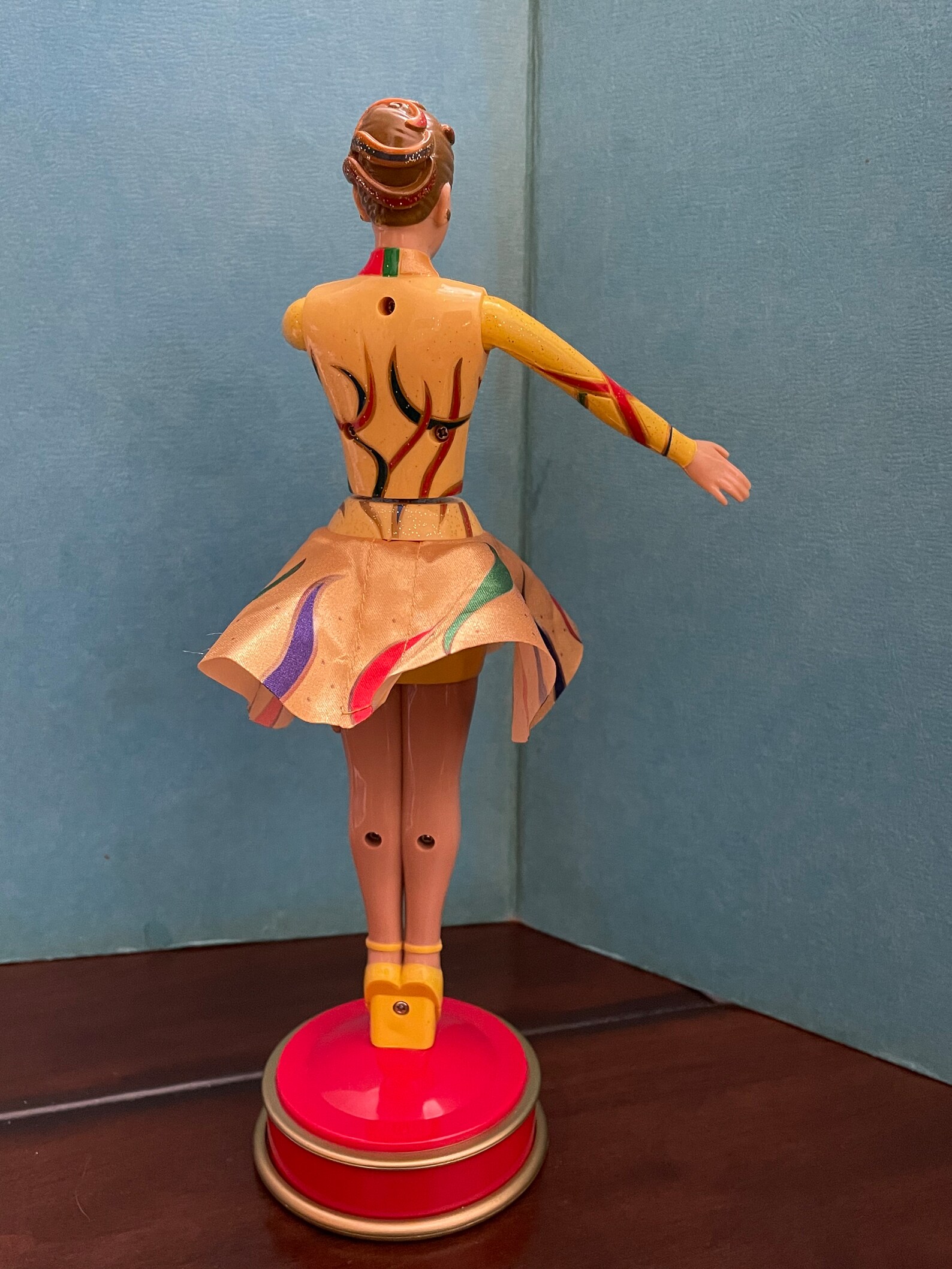 Vintage Rockettes Doll Figurine Posable Arms and Battery - Etsy