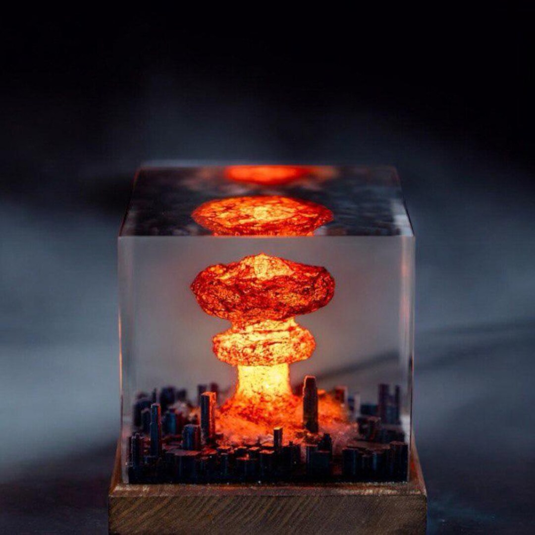 Explosion Bomb Resin Lamp RGB Light Atomic Bomb Diorama Halloween Decor ...