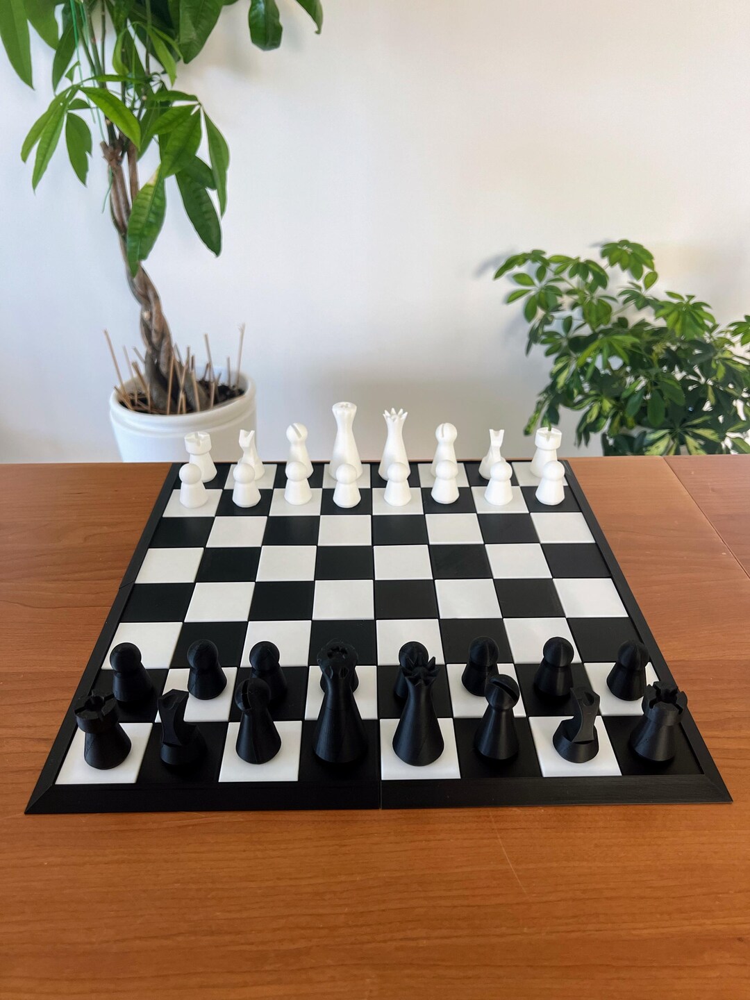 Minimalist 3D Printed Chess Set | Modern Black & White PLA Pieces ...