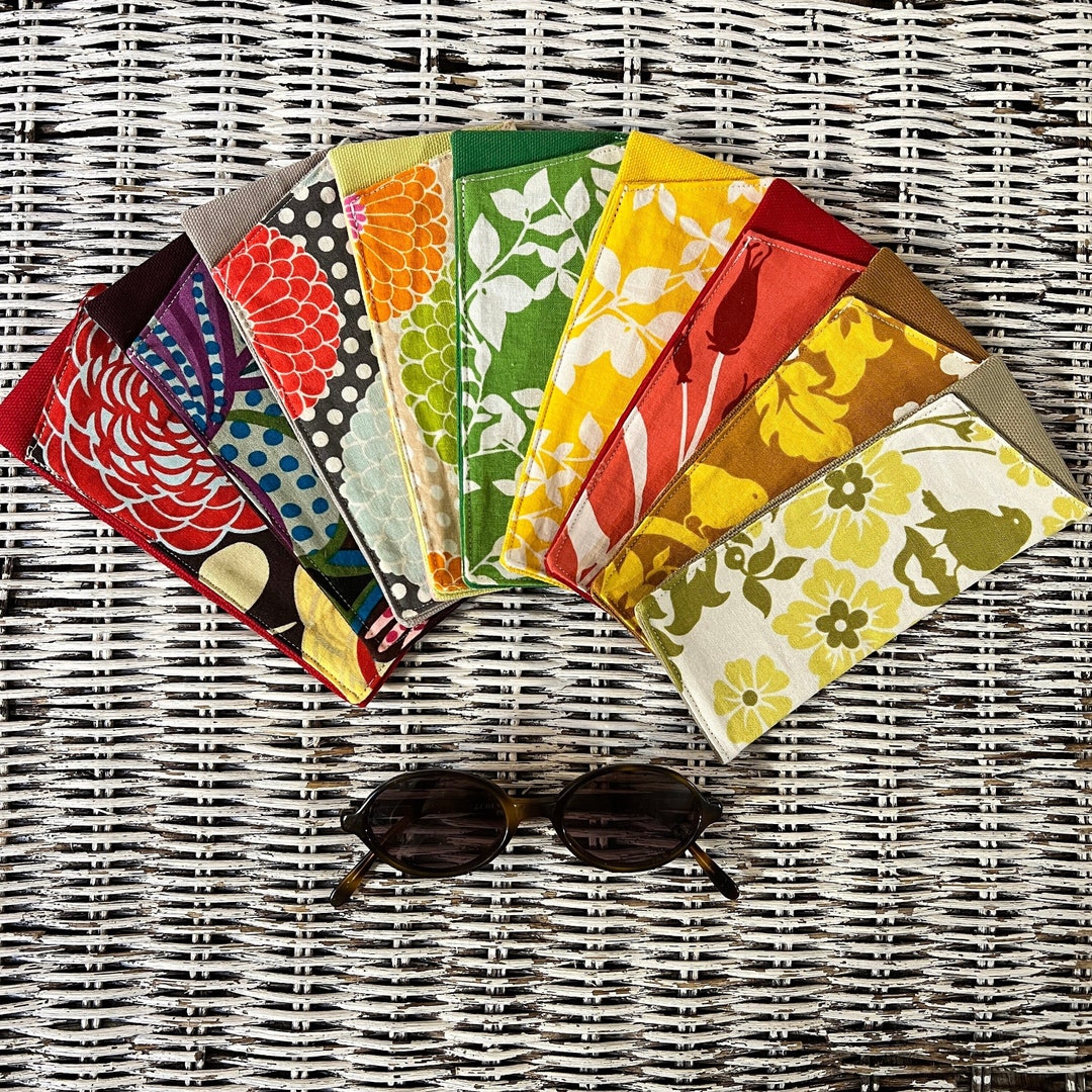 SM. Big & Fun Retro Fabric Reading Glasses Pouch, Small Eyeglasses Case ...