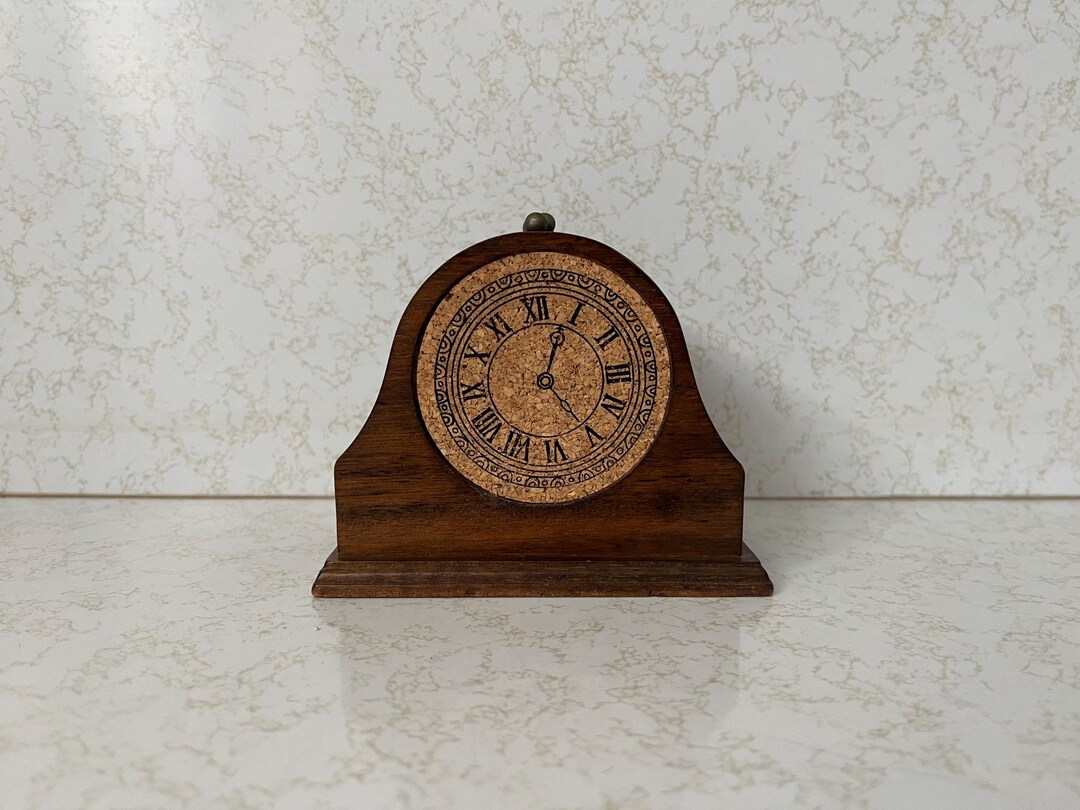 Vintage 1970s Retro Wood & Cork MANTLE CLOCK Coasters in Caddy Clock ...