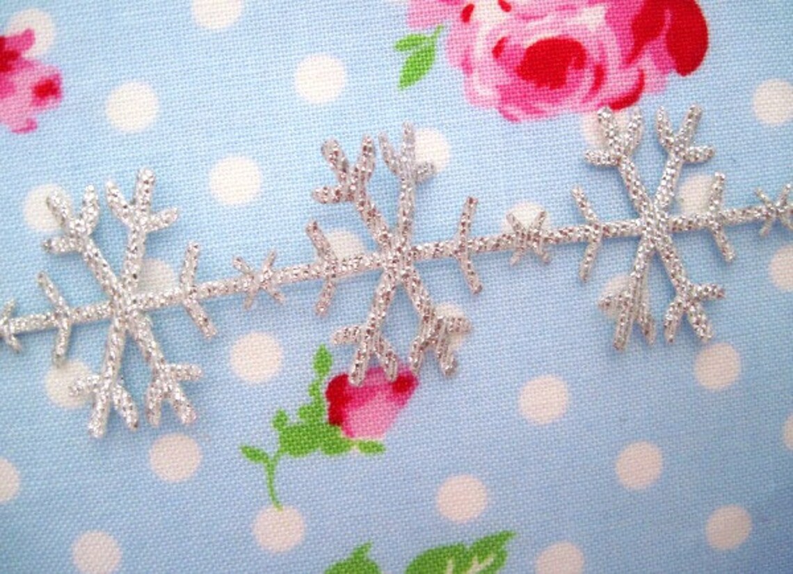 Metallic Silver Snowflakes Ribbon/trim 1 Inch 1 Yard - Etsy