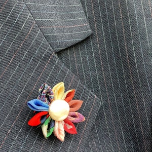 Mens Lapel Pin Flower Colorful Daisy Boutonniere Groomsman Gardeners ...