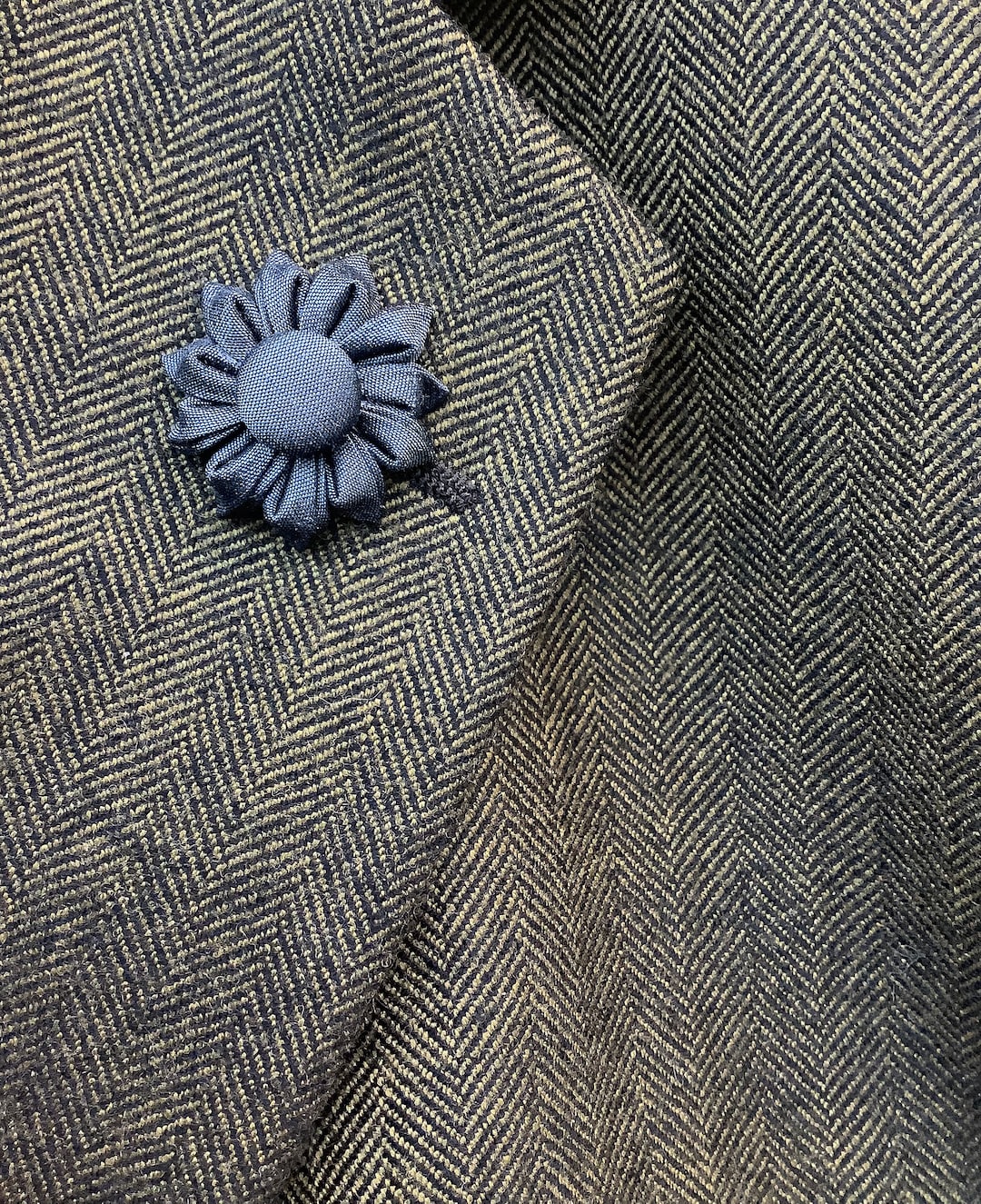 Gray Lapel Pins Mens Lapel Pin Flower Lapel Pin Small Dark Gray Silk ...