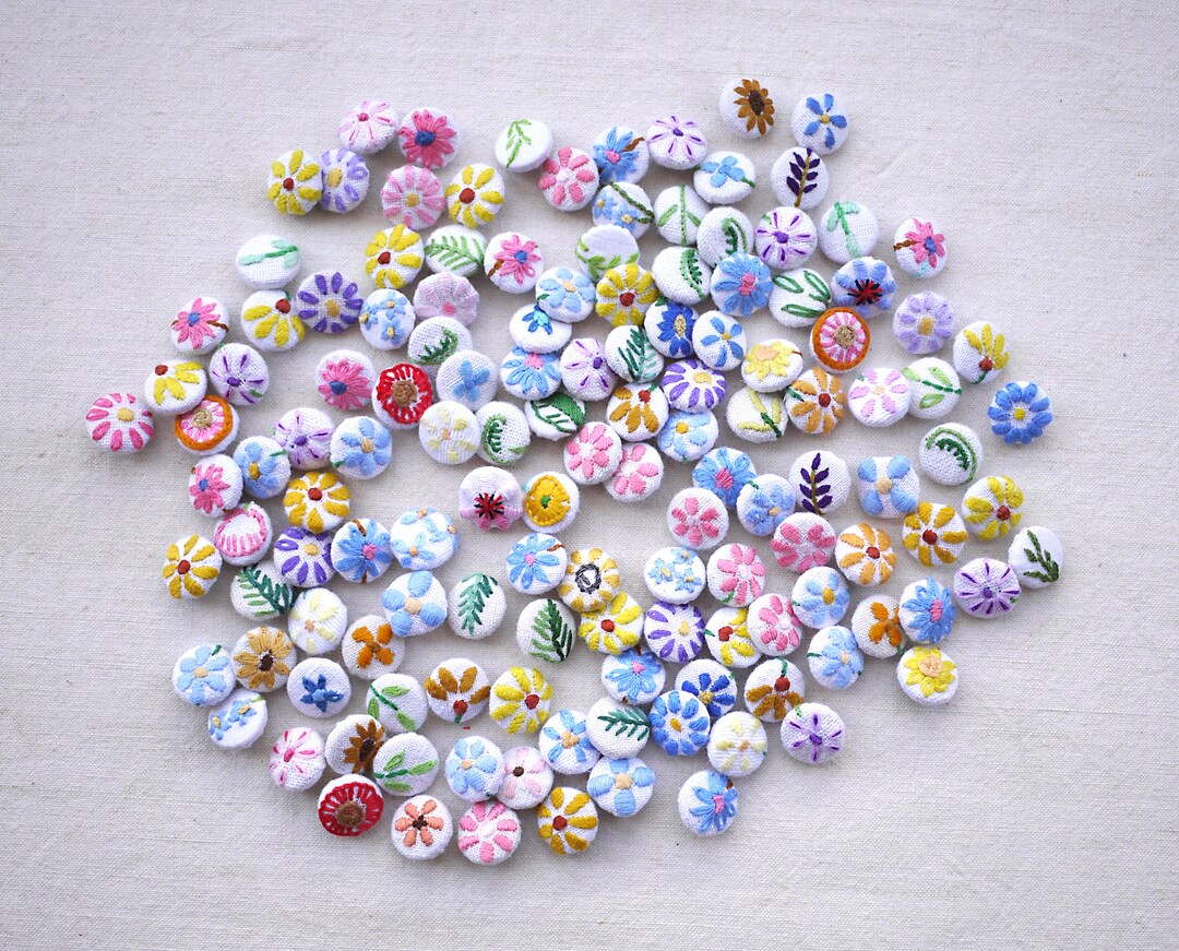 15mm Hand embroidered flower button vintage embroidery 6/8 - Etsy 日本