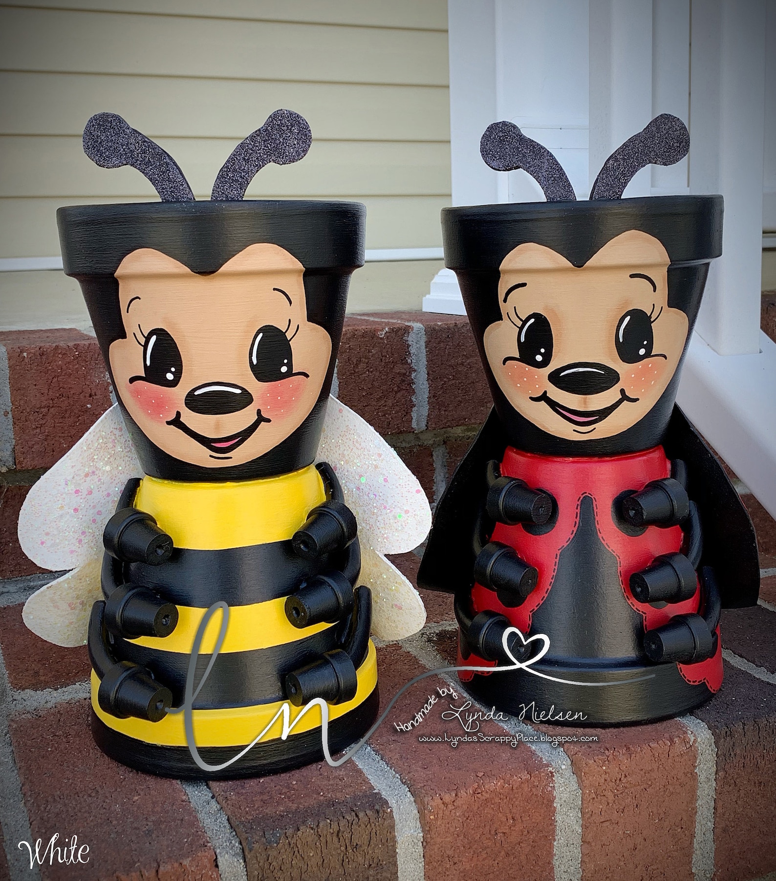 Clay Pot BUMBLE BEE Hand Painted Terra Cotta Pots Pot Heads | Etsy