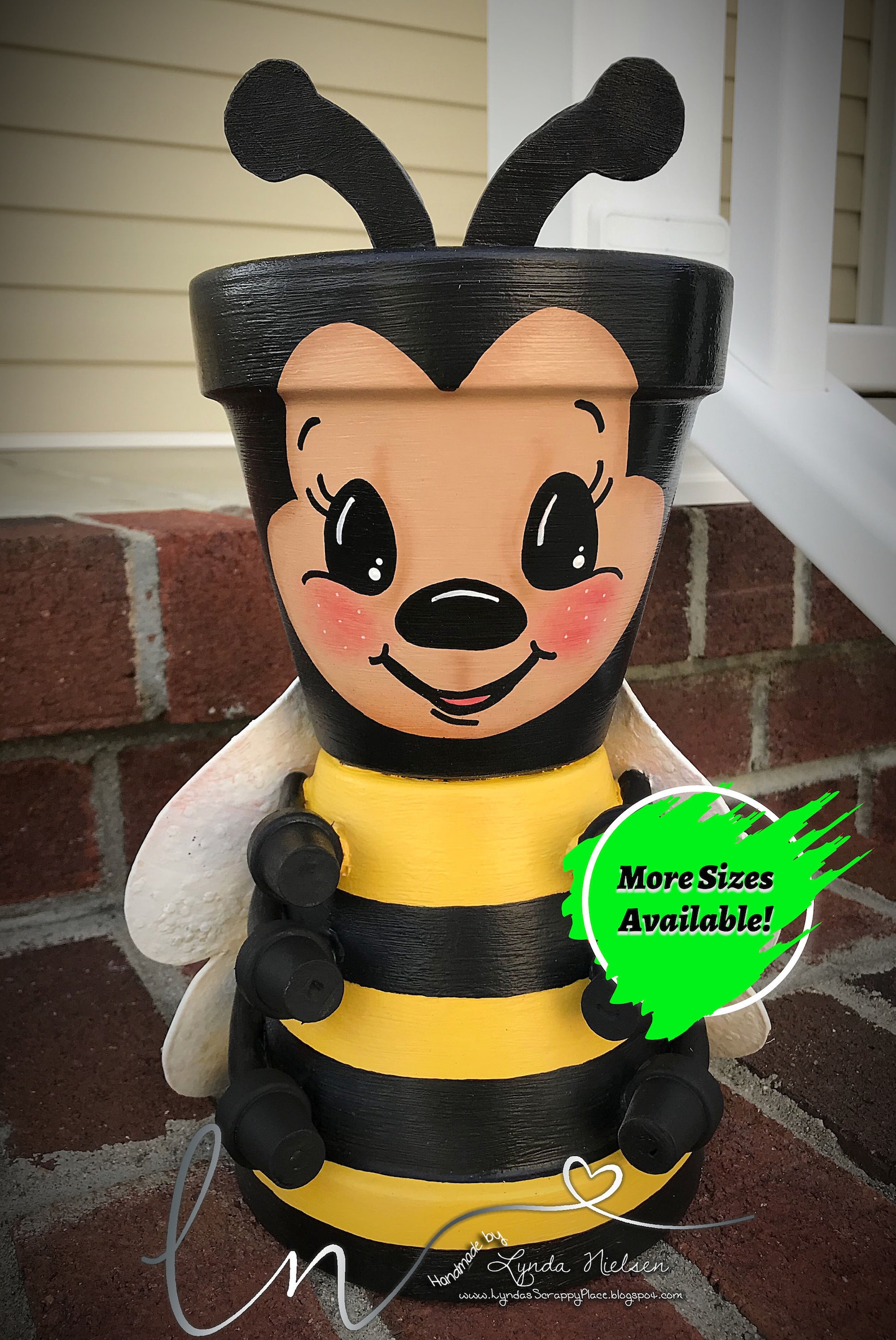 Clay Pot BUMBLE BEE, Hand Painted Terra Cotta Pots, Pot Heads - Etsy