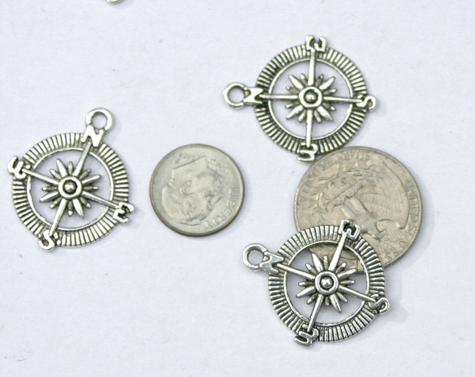 COMPASS ROSE Charms for Pendants Bangles QTY 10. Antiqued - Etsy