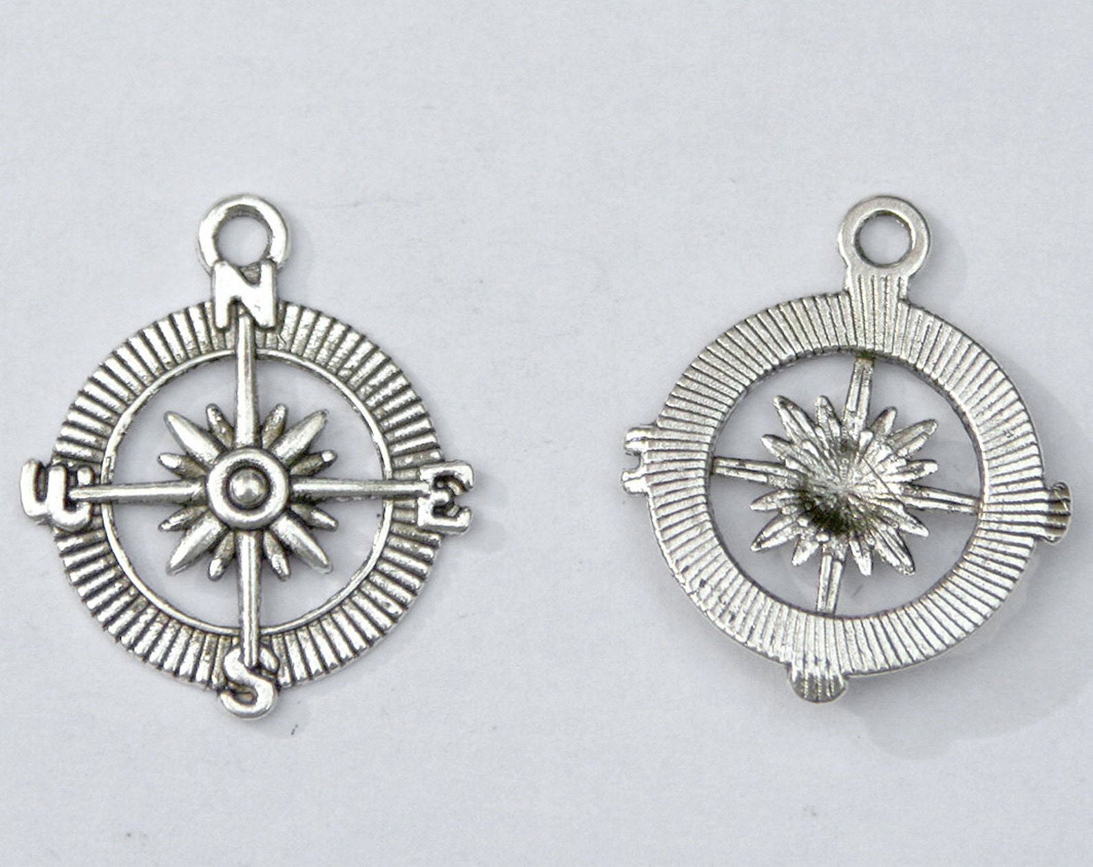 COMPASS ROSE Charms for Pendants Bangles QTY 10. Antiqued - Etsy