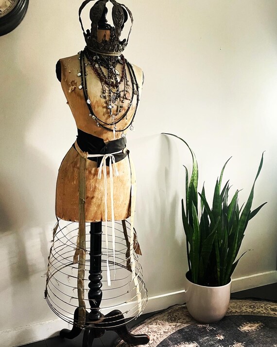 Antique French Hoop very early, a shabby beautiful th… - Gem