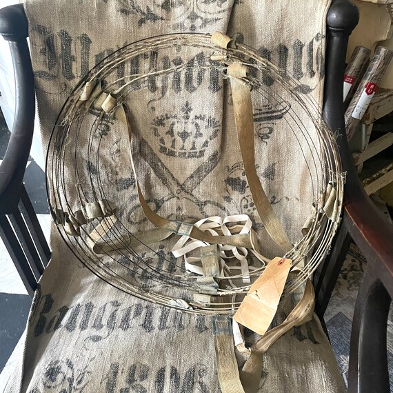 Antique French Hoop very early, a shabby beautiful th… - Gem