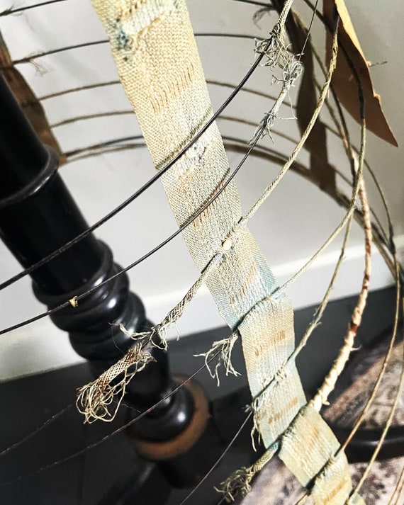 Antique French Hoop very early, a shabby beautiful th… - Gem