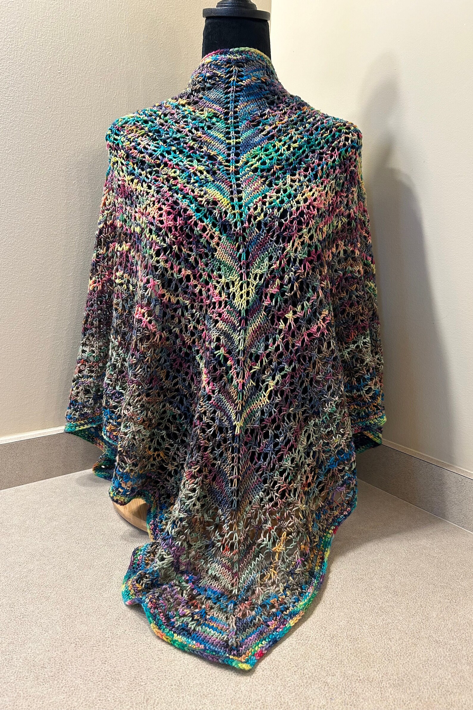 Large, Lacy Hand Knit Shawl, 100% Merino Wool, Multicolor Lace Design ...