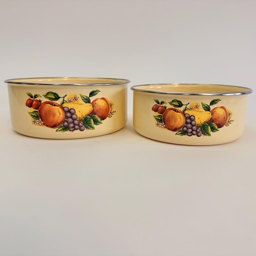 Set of 2 Vintage Nesting Bowls, Geithainer German Enamelware, Kitschy ...