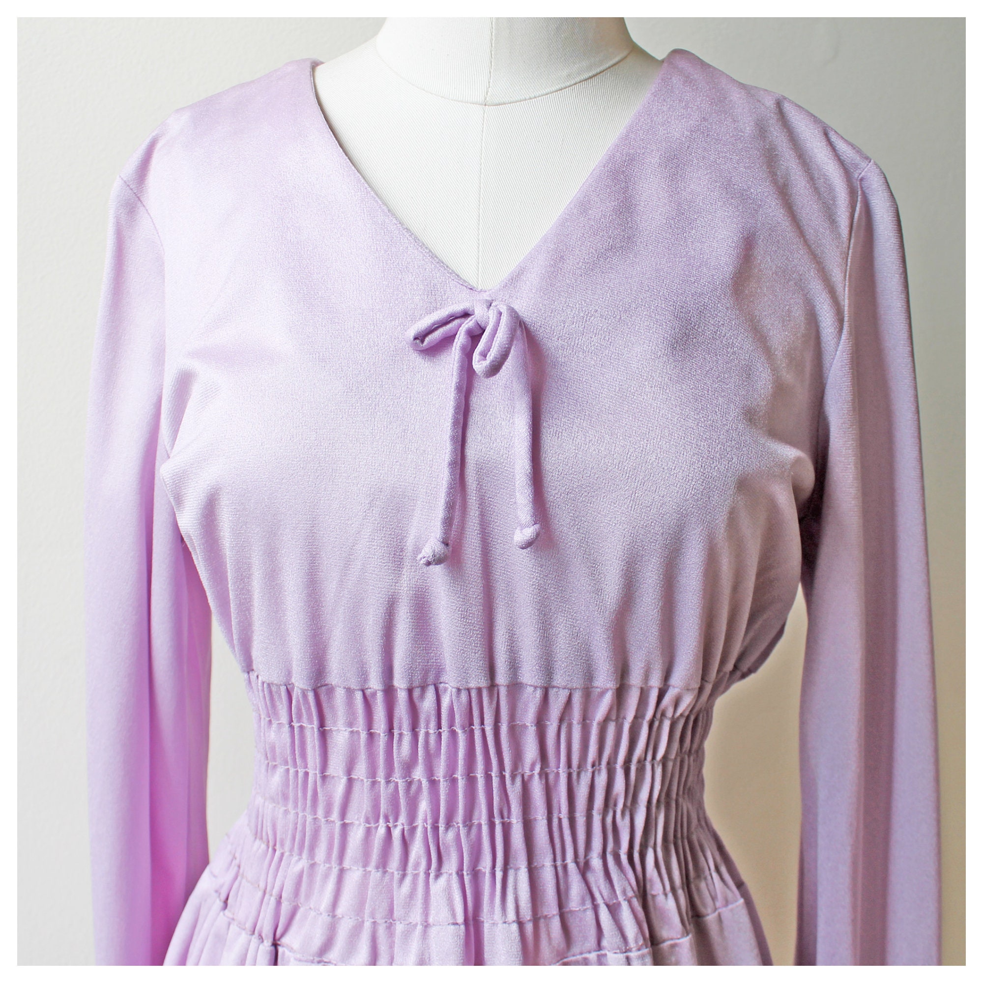 1970s Vintage Light Purple Bow V-neck Pintuck Long Sleeve - Etsy Norway