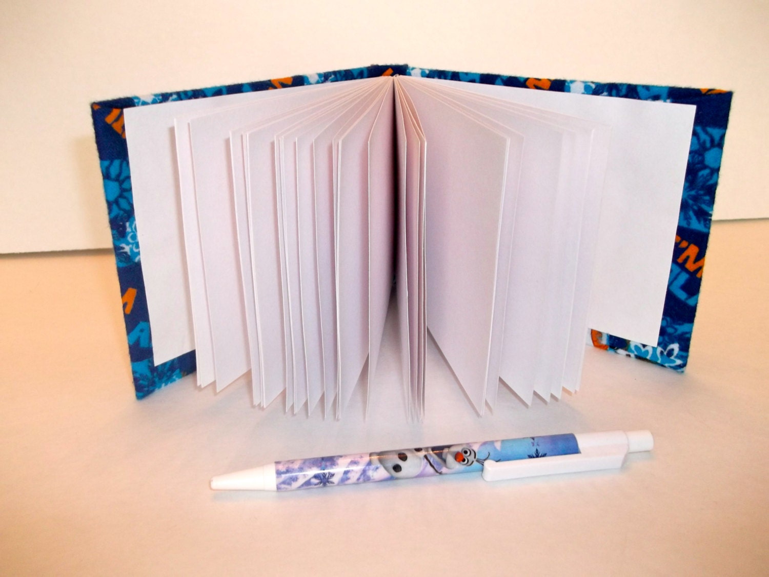 Disney Frozen Olaf Autograph Book Bag With Book and Pen PERSONALIZED ...