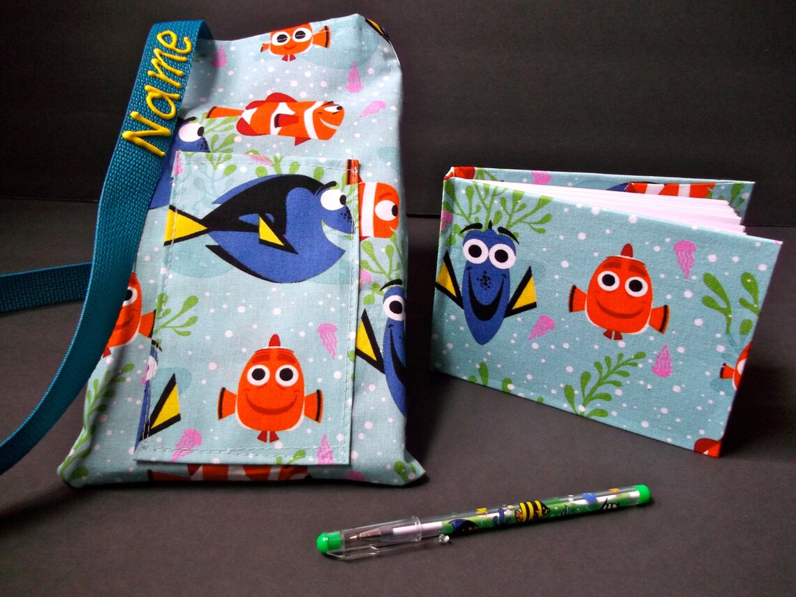 Disney Finding Dory Nemo Autograph Book Bag With Book Bag and Pen ...