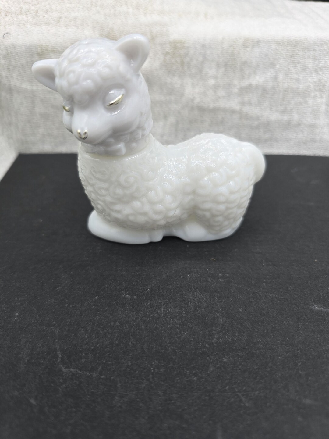 Avon Vintage 70's Little Lamb Perfume Bottle. - Etsy
