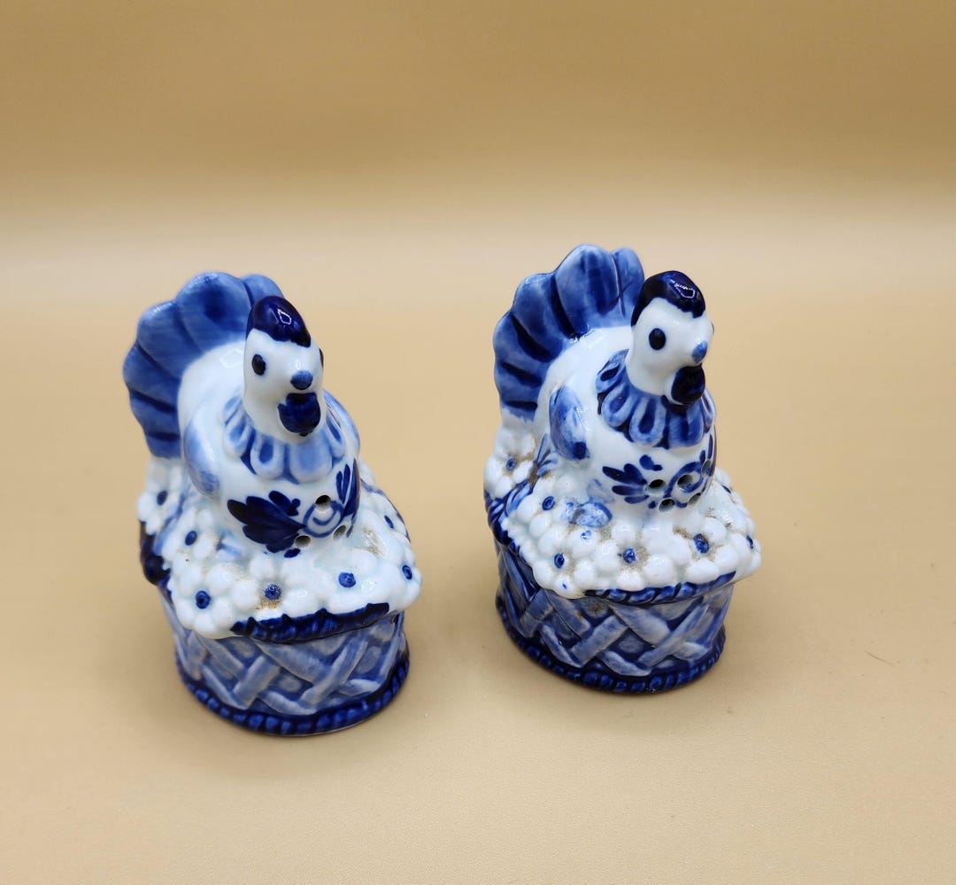 Blue Delft Hens Salt and Pepper Shakers - Etsy