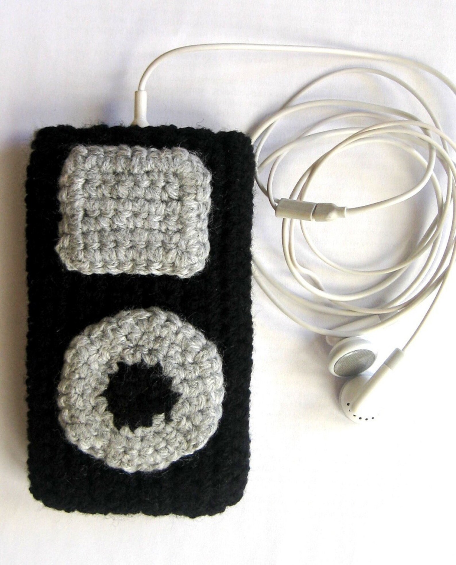 Crochet Pattern Retro Ipod Classic iPhone Cover - Permission to Sell ...