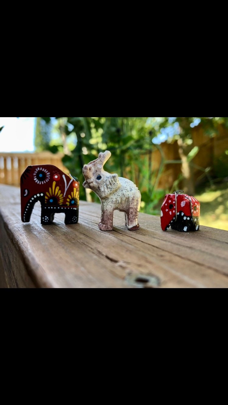 Collection of 5 Miniature Vintage Elephants - Etsy