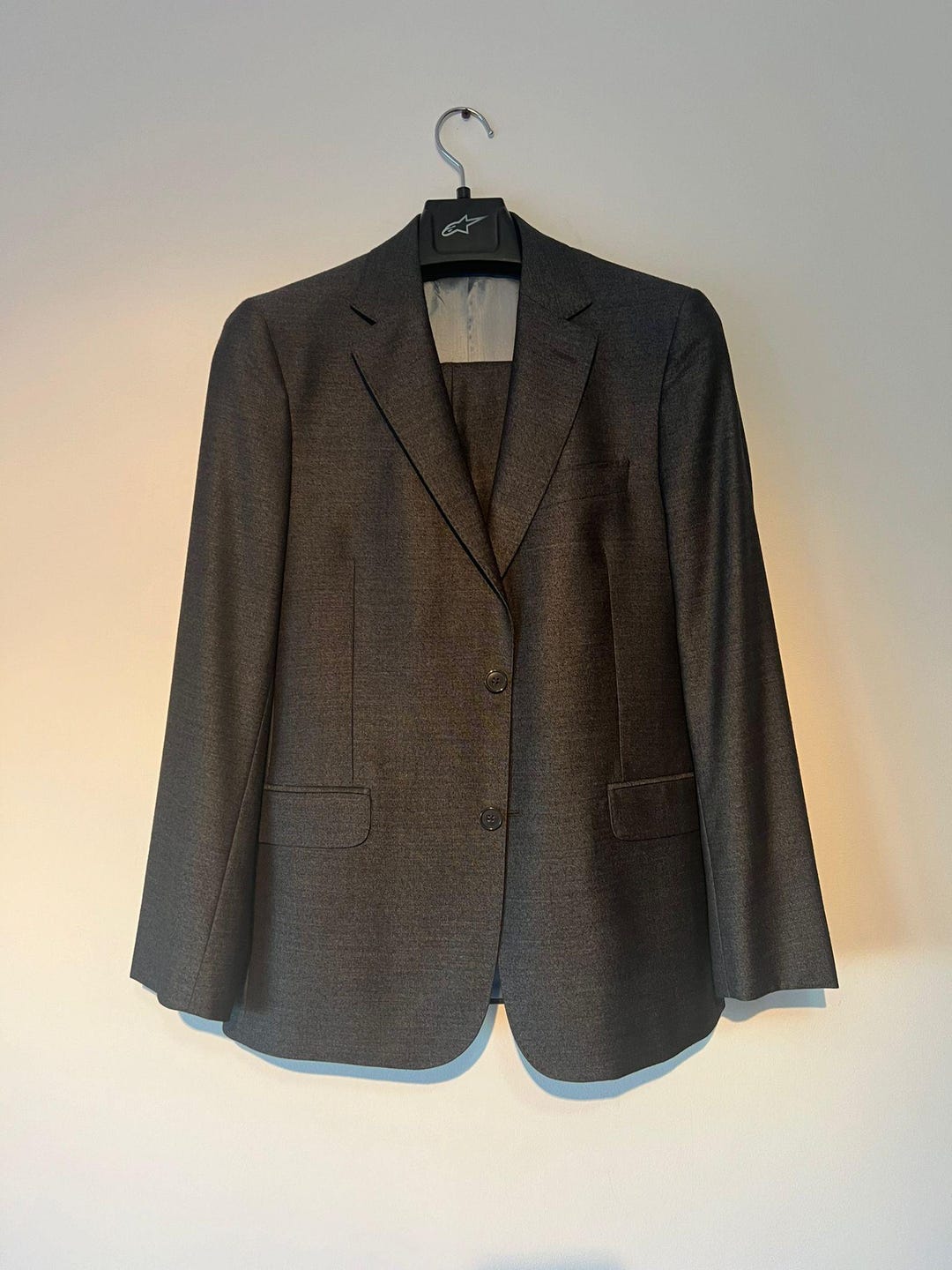 Vintage Italian Gray 2-piece Men's Suit, Timeless Tailored Suit, Size S ...