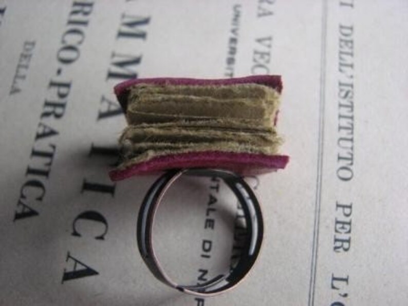 Mini Book Ring Red - Etsy