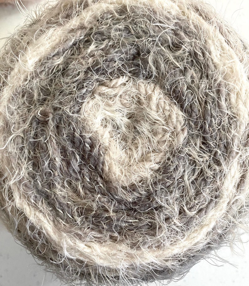 Caron Latte Cakes Yarn 5 Bulky Acrylic Nylon 530 Yds 8.8 Oz Self ...