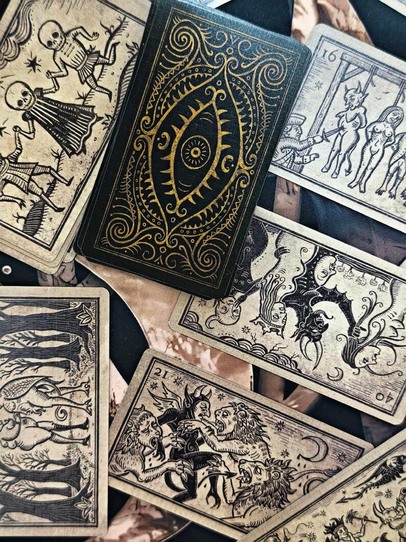 Horror Tarot Deck: Oracle of Black Enchantment Gothic Fortune Telling ...