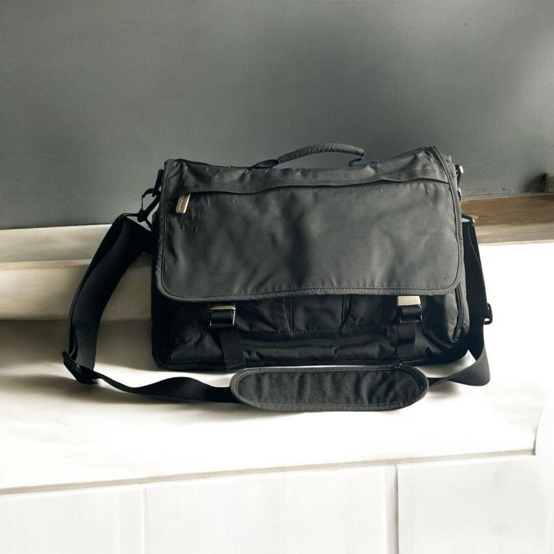 Eddie Bauer Black Nylon Messenger Bag Adjustable Strap Vintage Laptop ...