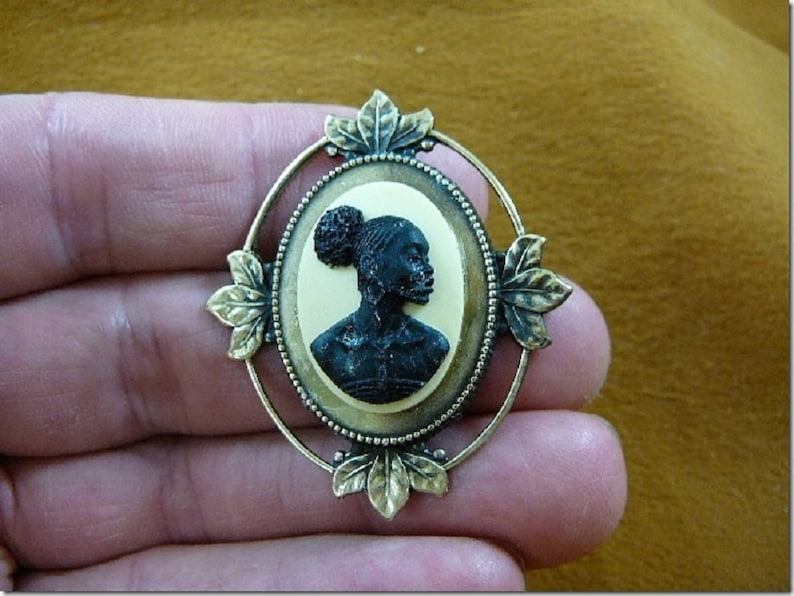 RARE African American LADY Black + Ivory Oval CAMEO Brass Pin Pendant ...