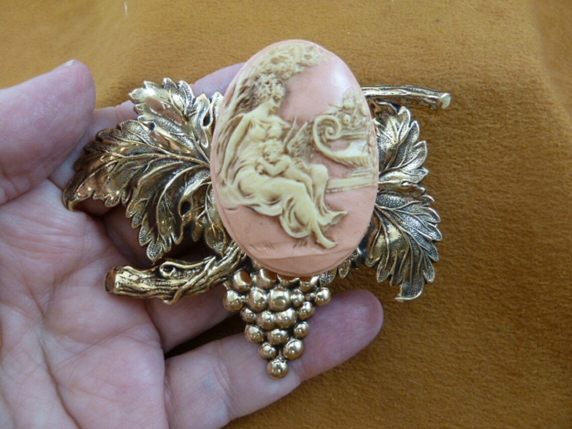 Woman Lady Cherub Ivory Pink Oval Cameo Grapes Leaves - Etsy