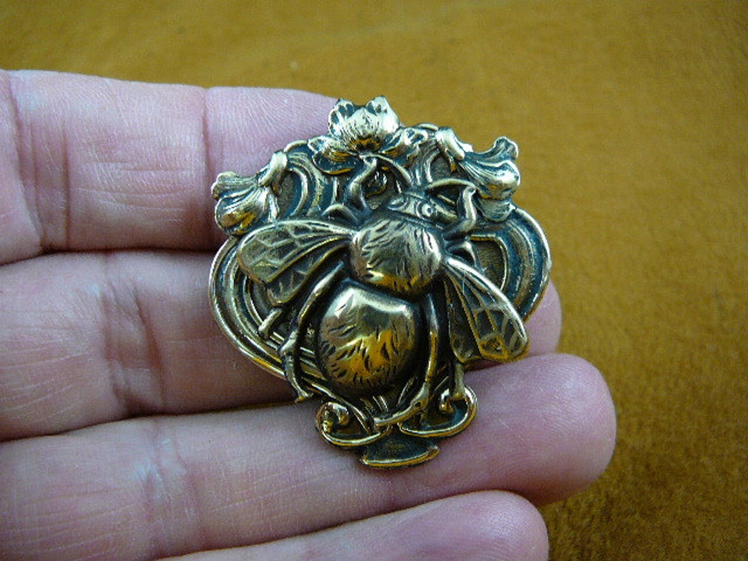 Bee Bumble Bees Honey Insect Bug Bugs Lover Scrolled Flower Brass Pin ...