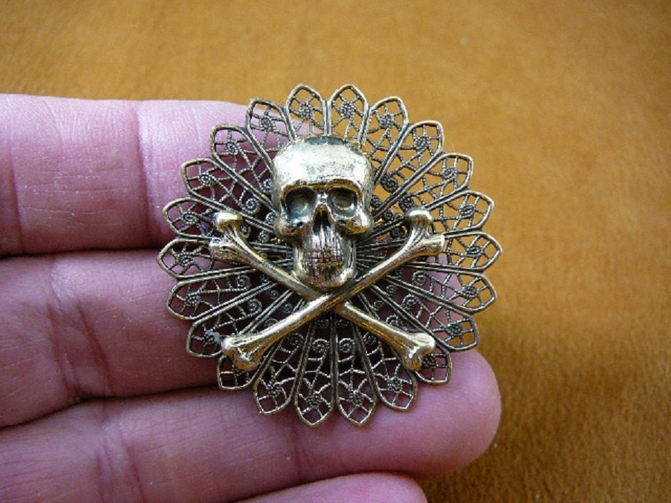 Skull and crossbones bones cross love Pirate filigree scrolled | Etsy