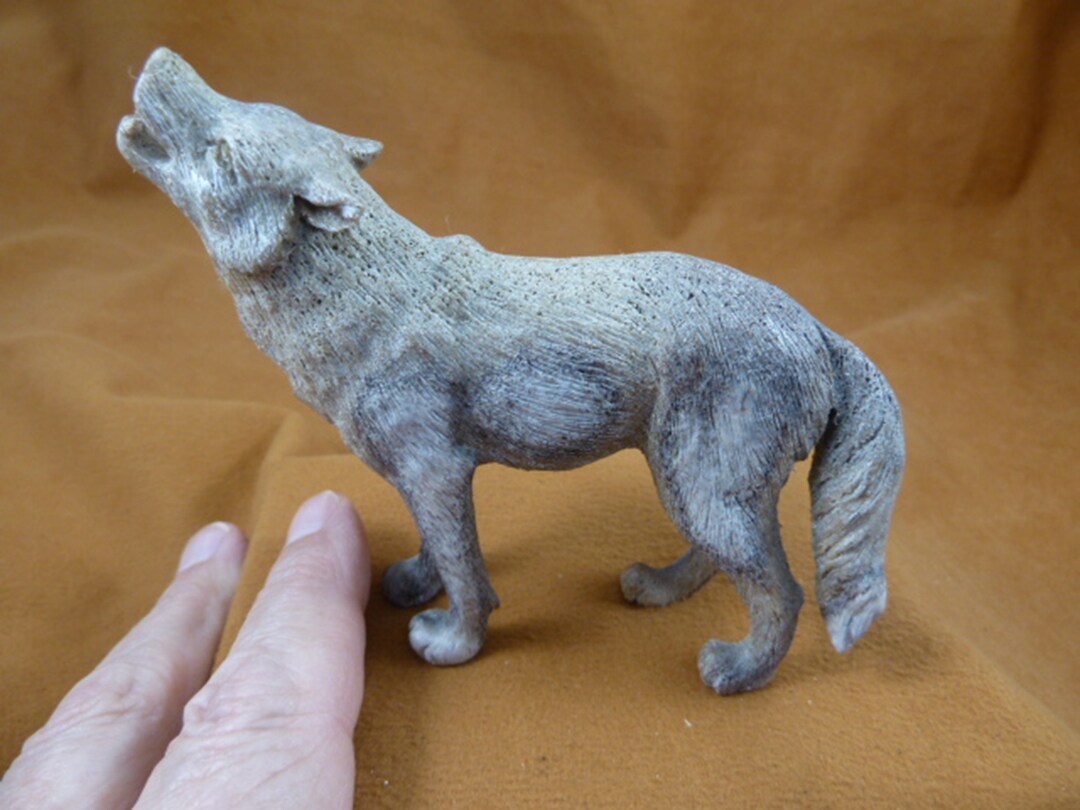 Large Howling Standing Wolf Figurine Bali Detailed Carving of Shed ...