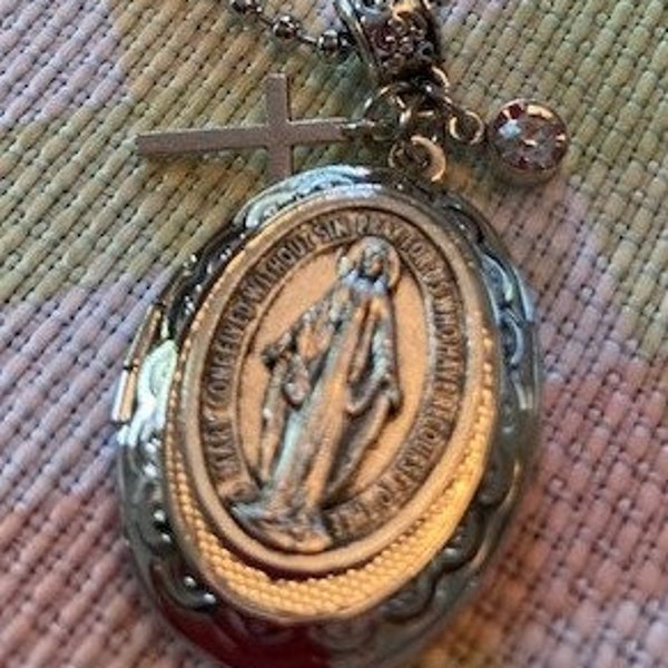 Virgin Mary Locket - Etsy