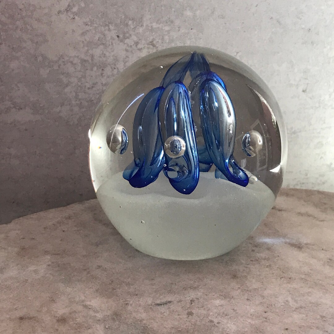 Large Blue and White Art Glass Paperweight by Dynasty Gallery Lorenzo ...