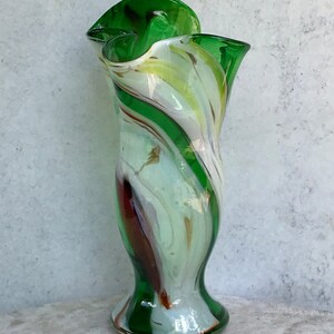 Vintage Handblown Art Glass Swirl Ruffled Rim Vase - Etsy