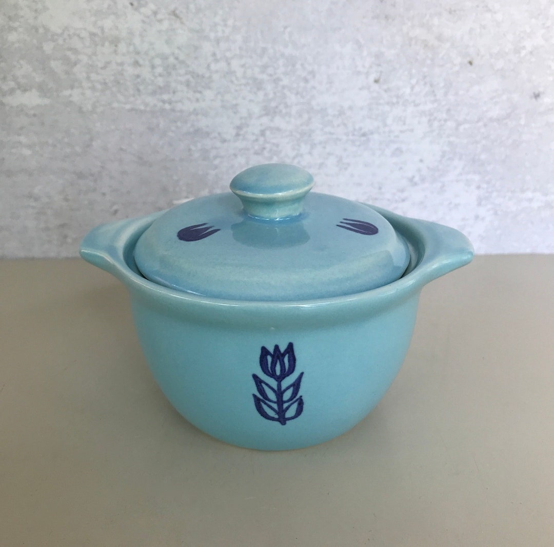 Vintage 50s Cronin Pottery Blue Tulip Mini Dutch Ovenware Lidded ...