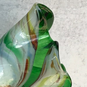 Vintage Handblown Art Glass Swirl Ruffled Rim Vase - Etsy