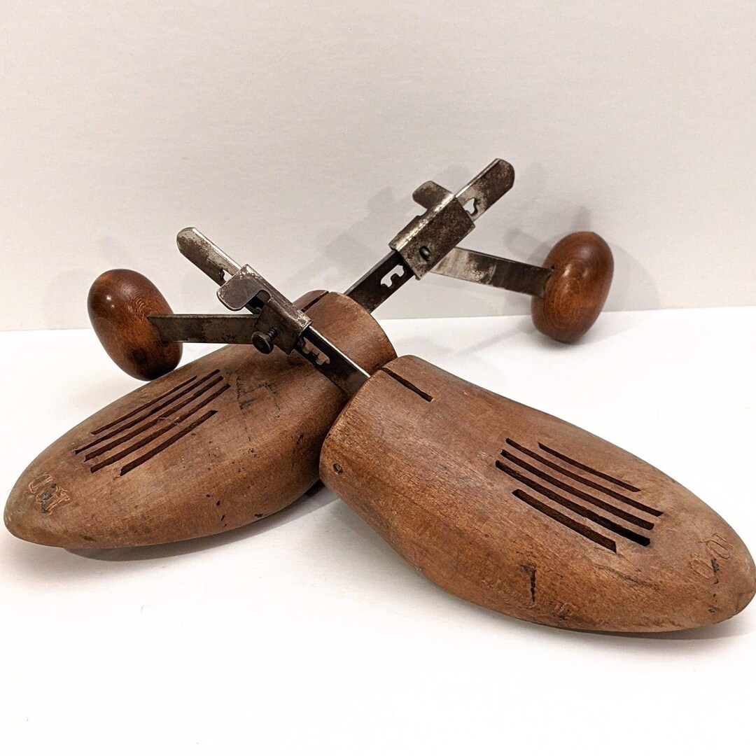 Vintage Wooden Mens Shoe Trees - Etsy