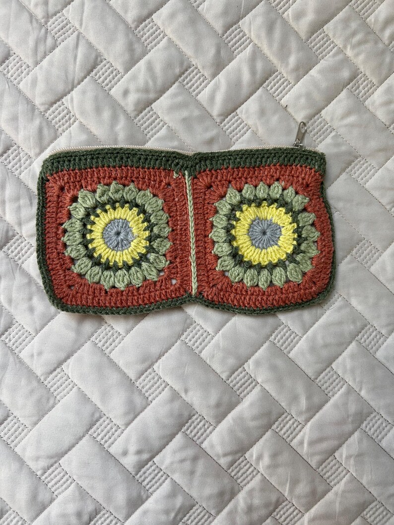 Granny Square Crochet Pouch: Handmade Make-up Zipper Pencil Case - Etsy