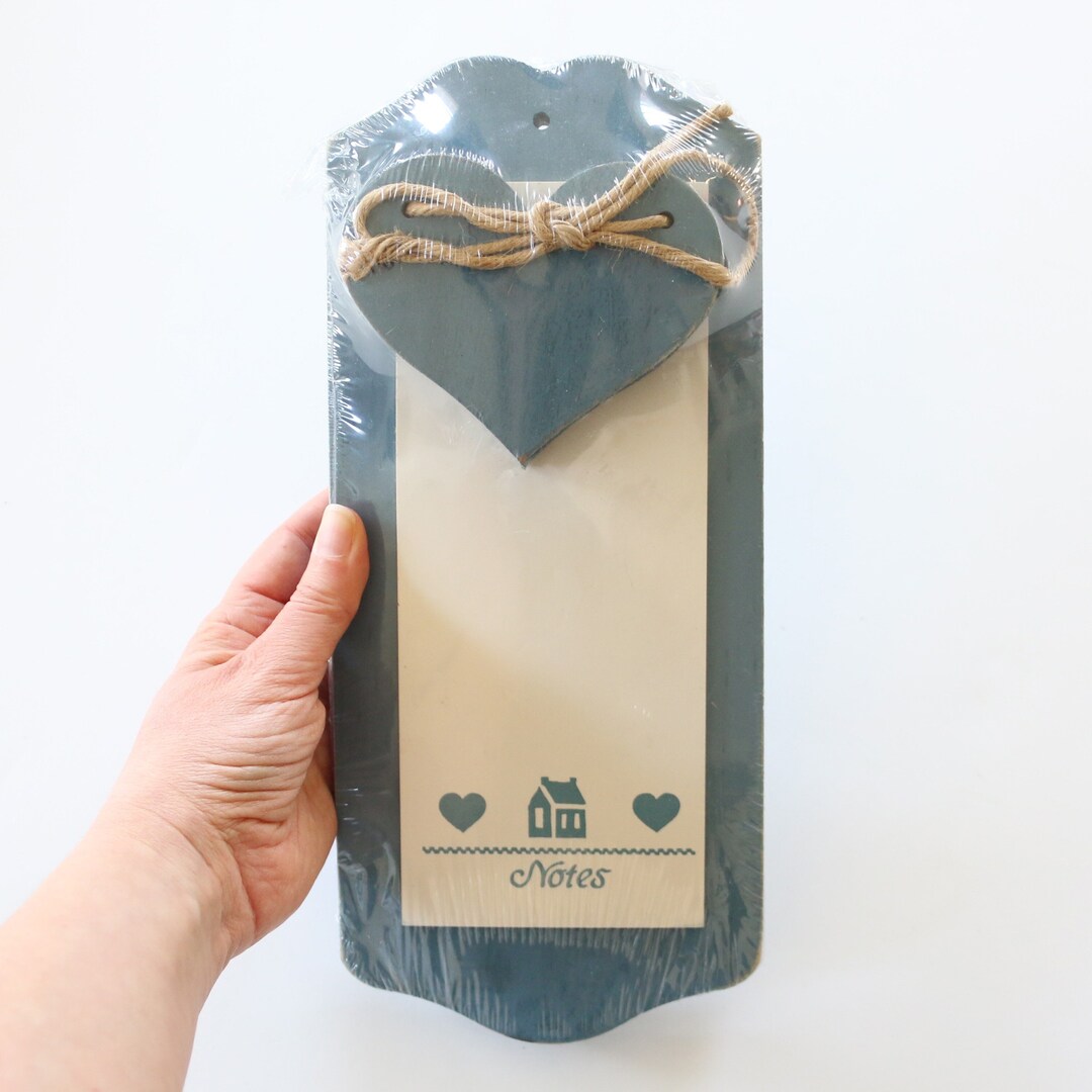 Vintage Wooden Heart Wall Hanging Notes Holder, Pennsylvania Dutch ...