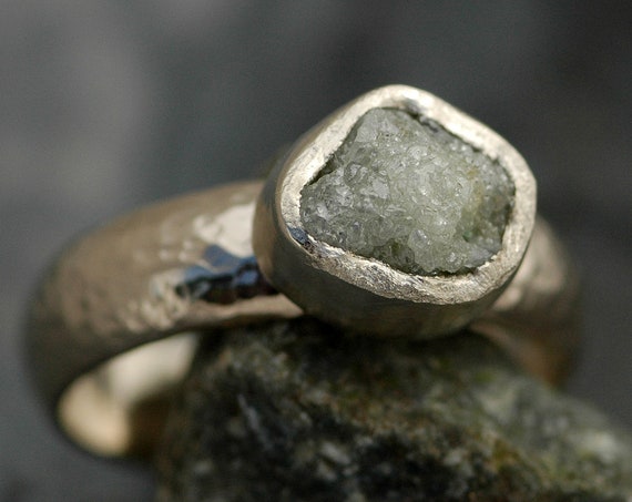 Rough Diamond Rings - Specimental Design