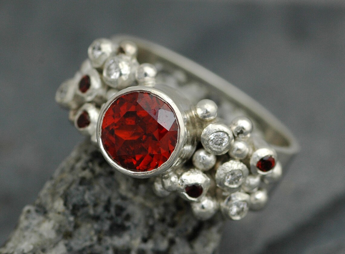 Red-orange Spessartine Garnet and Diamond Melee Ring in - Etsy Canada