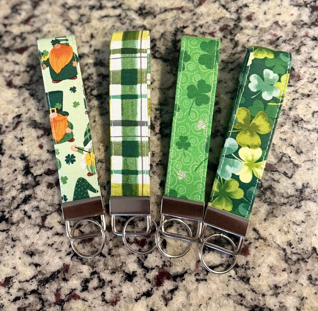 St. Patricks Day Keychain Wrislet, Cute Keychain, Handmade Keychain ...