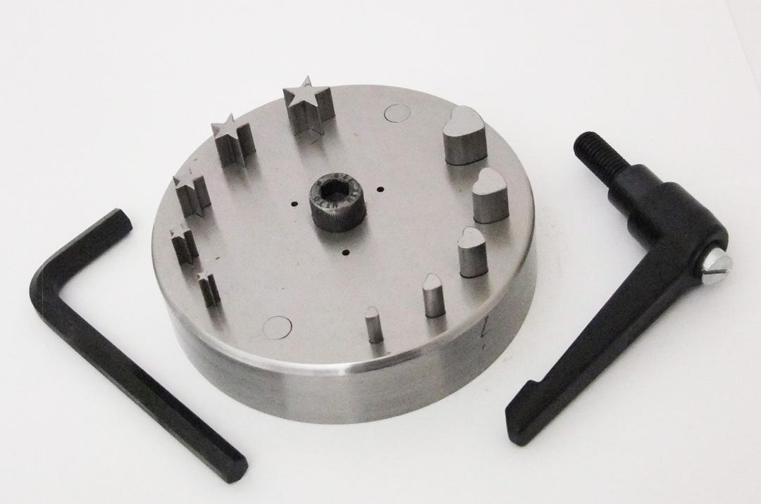 Two Style Star and Heart Disc Cutter With 10 Dies With Recessed Base ...