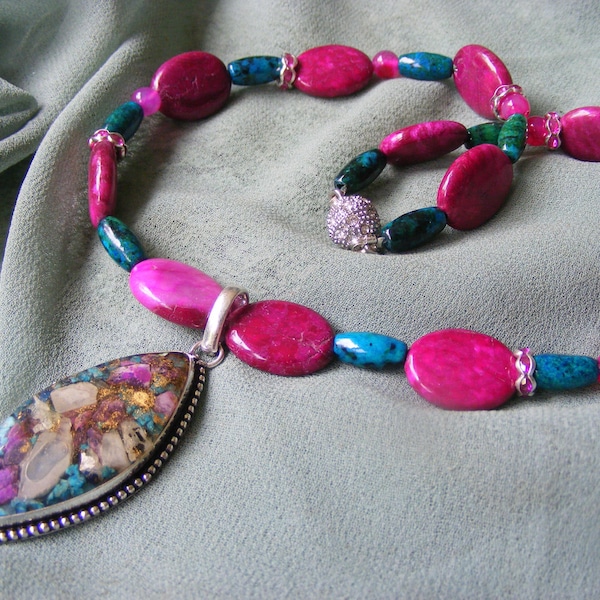 Magenta Necklace - Etsy
