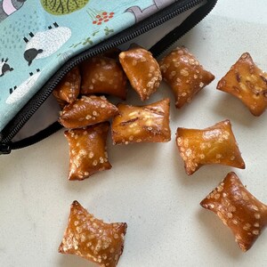 Reusable Zipper Snack Bag, Machine Washable With a Water Repellent ...